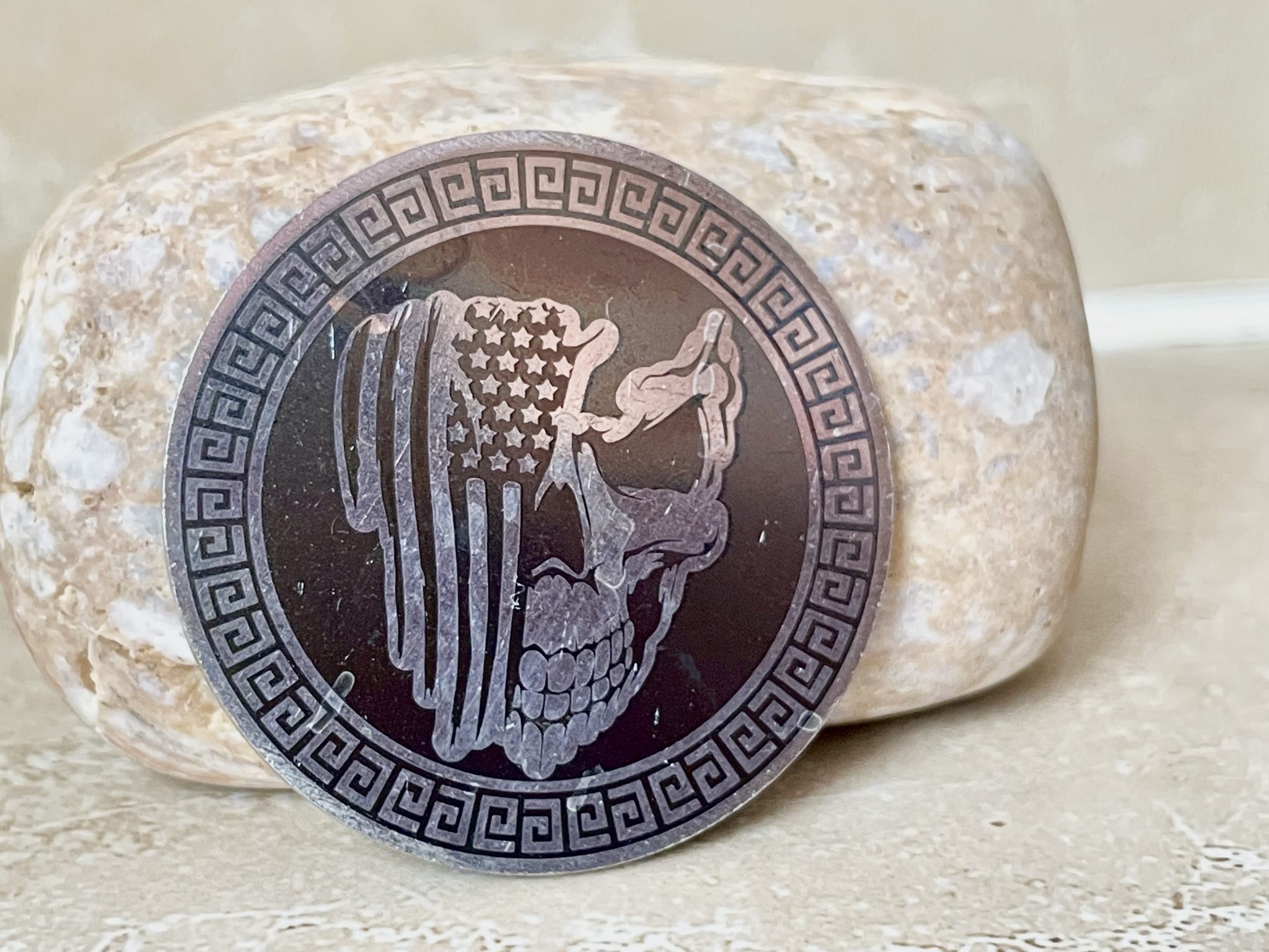 10-26 skull flag coin - DTC